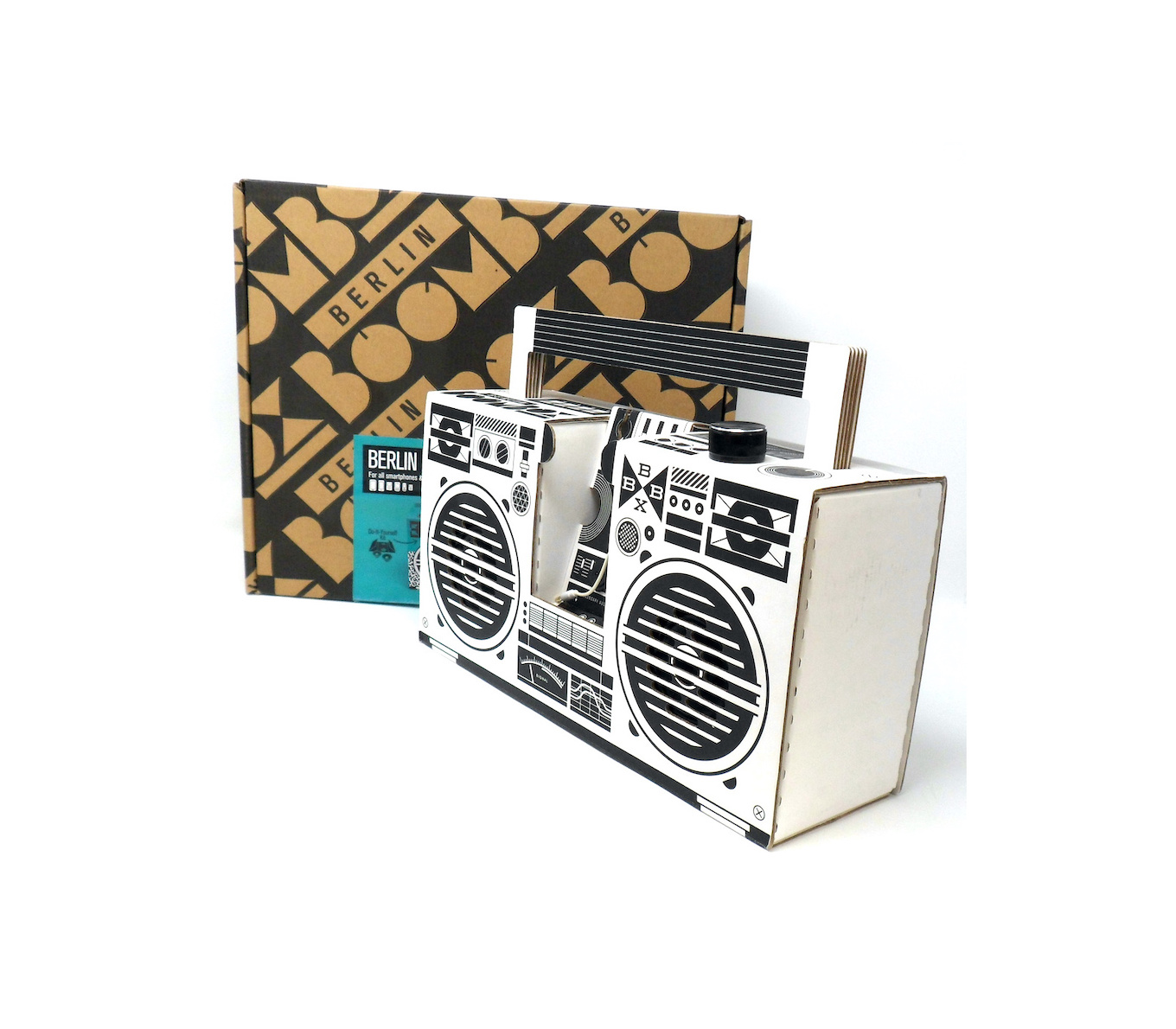 Cardboard Radio de Suck UK. ¡Radio sostenible de cartón!