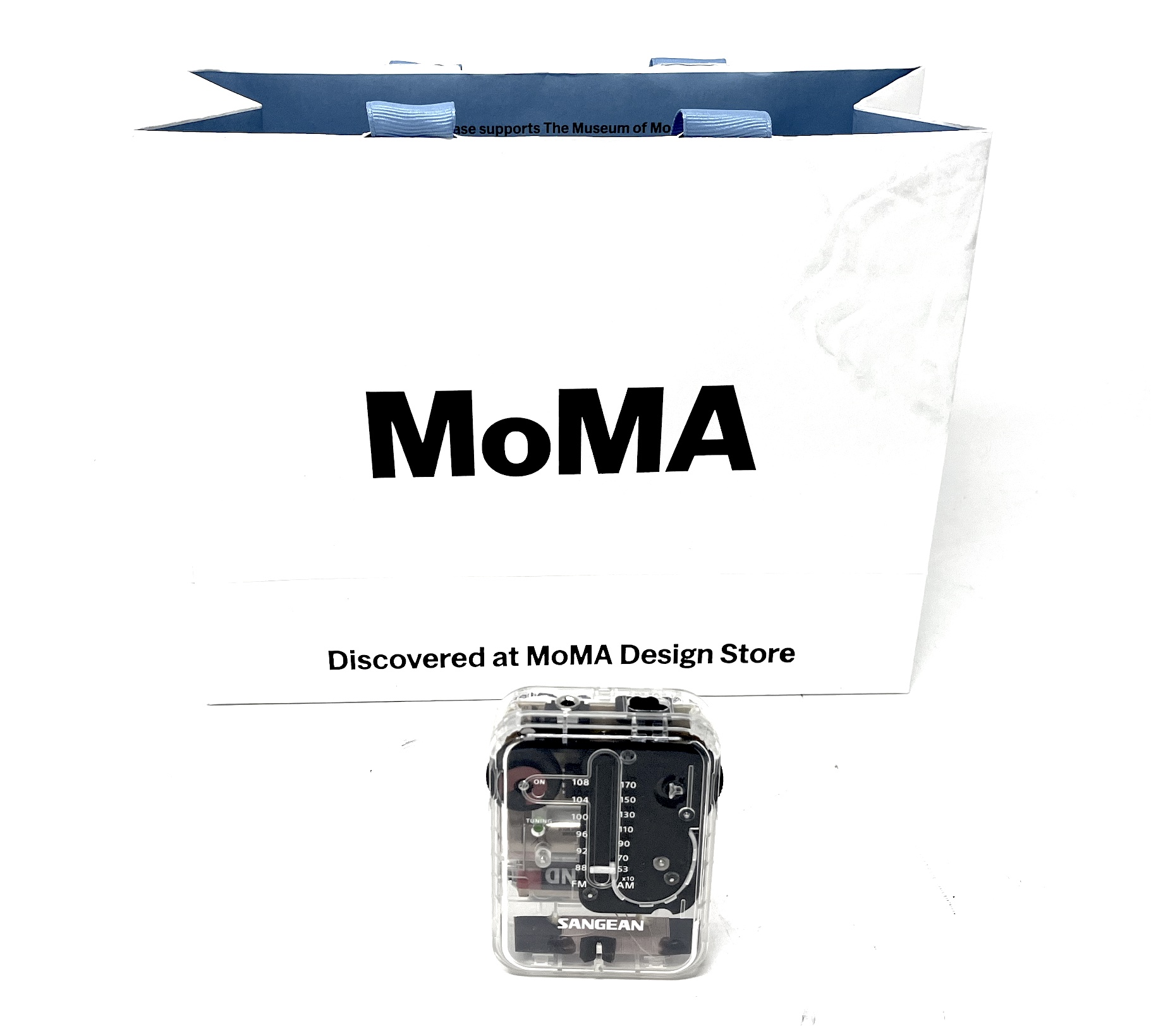 Radio Sangean SR32 comprado en MoMA